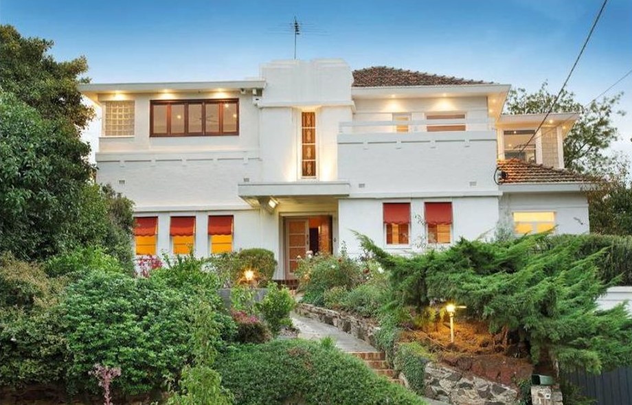 Lindsay Fox’s former house for sale – realestatesource