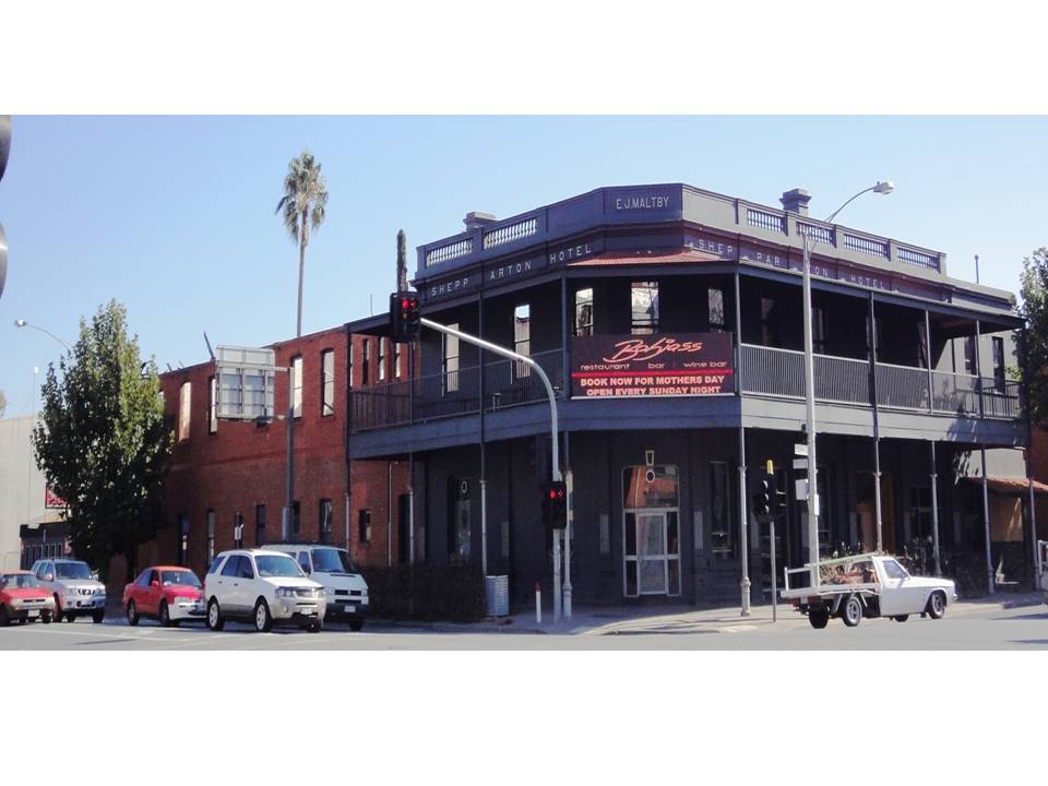 Fire damaged Shepparton hotel for sale – realestatesource