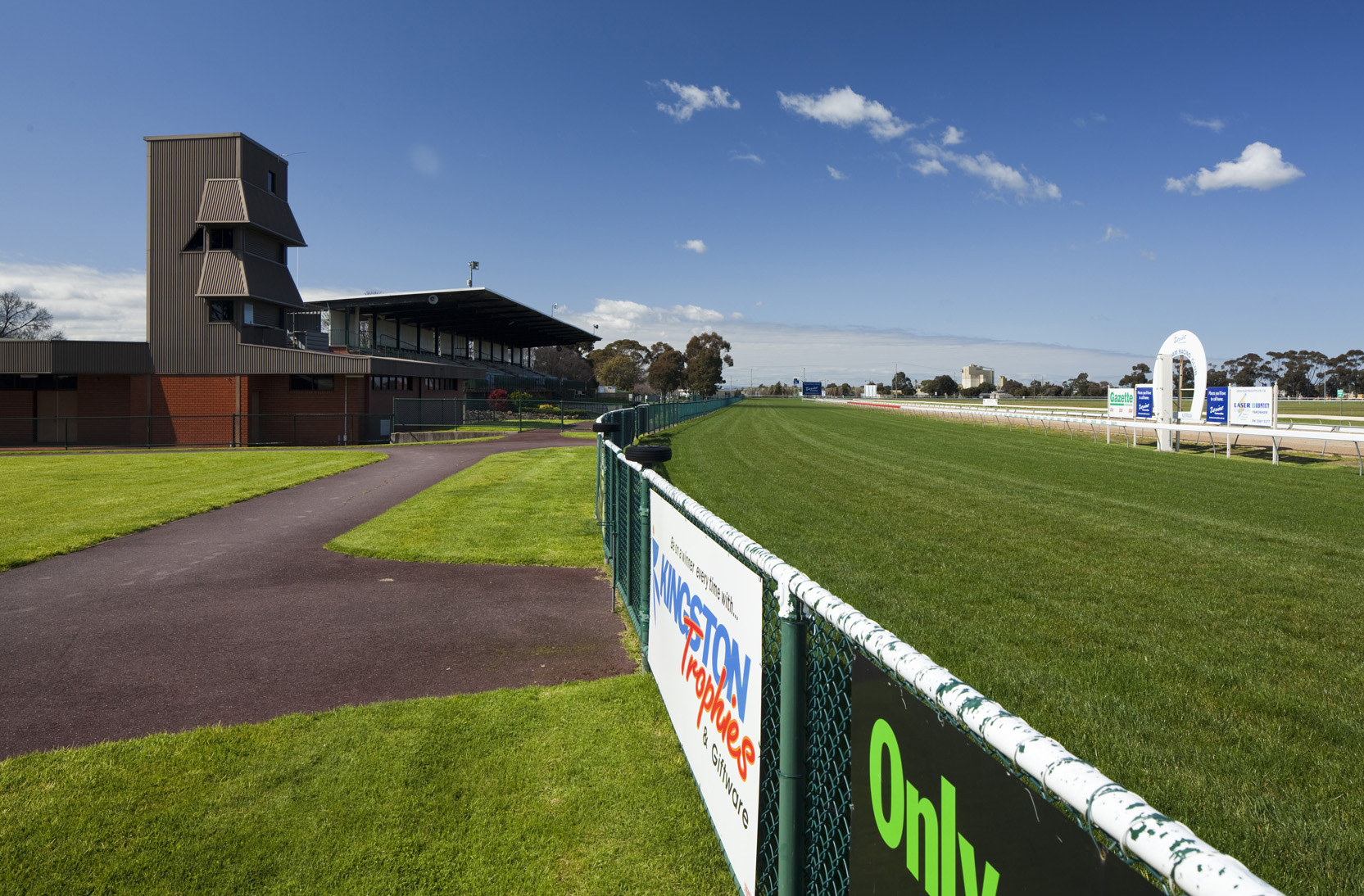 Outgoing Pakenham Racecourse and Showgrounds Site Close to Sale For ...