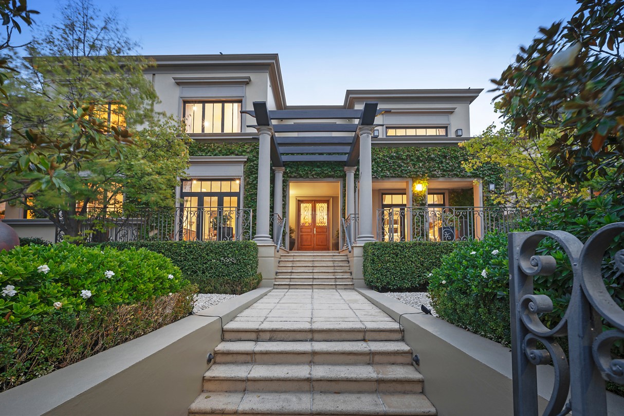 Toorak mansion Rose Porteous sold after seven months for a 10 per cent ...