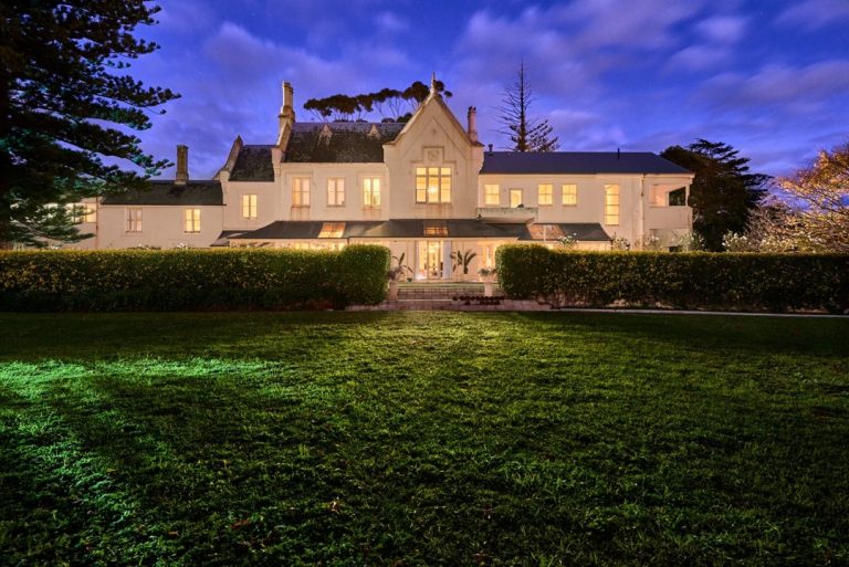 Chemist Warehouse scion snares stunning Melbourne mansion ...