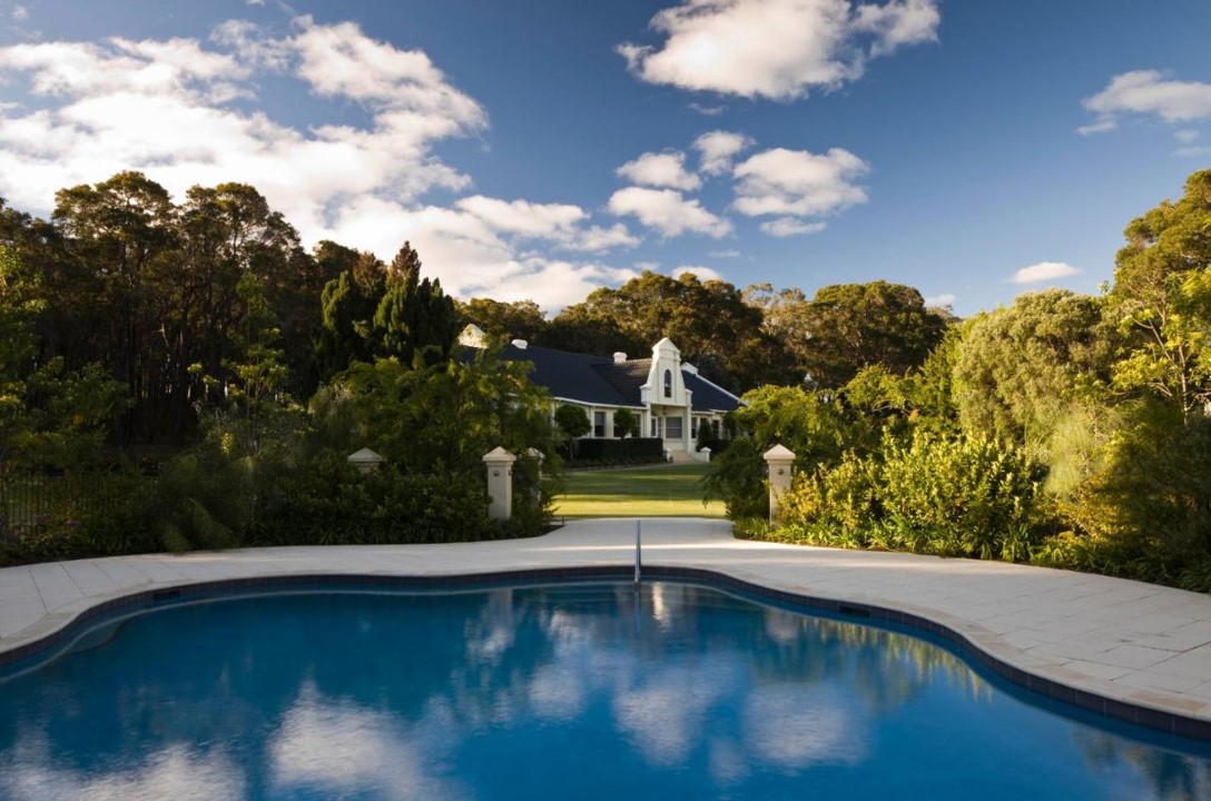 Andrew Forrest buys farm, hotel and vineyard – realestatesource