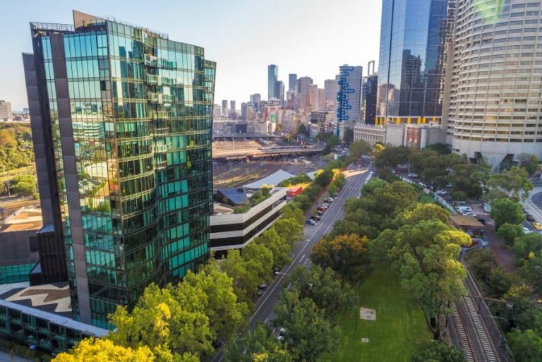 Government awards $2b Treasury Square contract – realestatesource