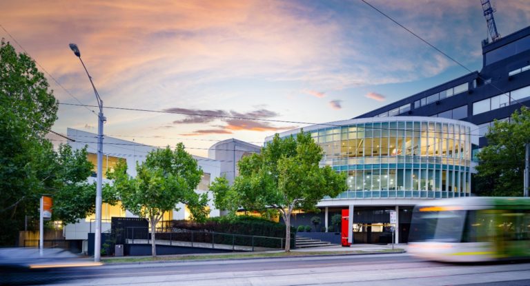 Qanstruct swoops on sprawling office – realestatesource