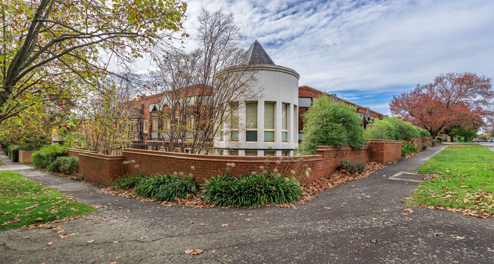 Piccolo digs deep for Studley Park site – realestatesource