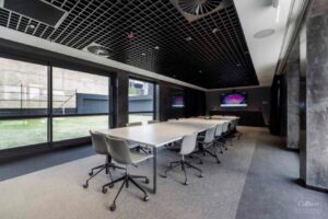 Fund managers swap Melbourne office for dramatic discount ...