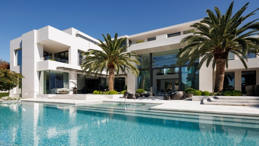 Toorak mansion sells after nine months, $10m-plus discount ...